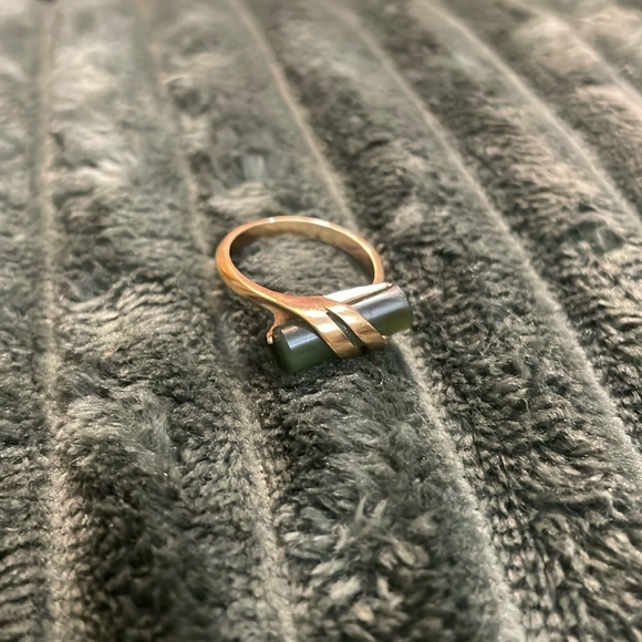 Avon | Jewelry | Avon Vintage Faux Jade Gold Tone Ring Size 625 | Poshmark